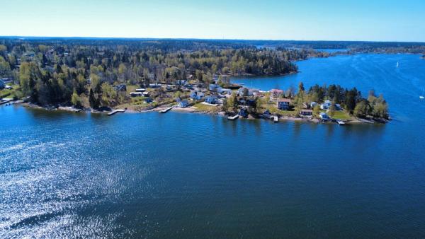 Waterfront Home In Vaxholm With Private Beach - Vaxholm