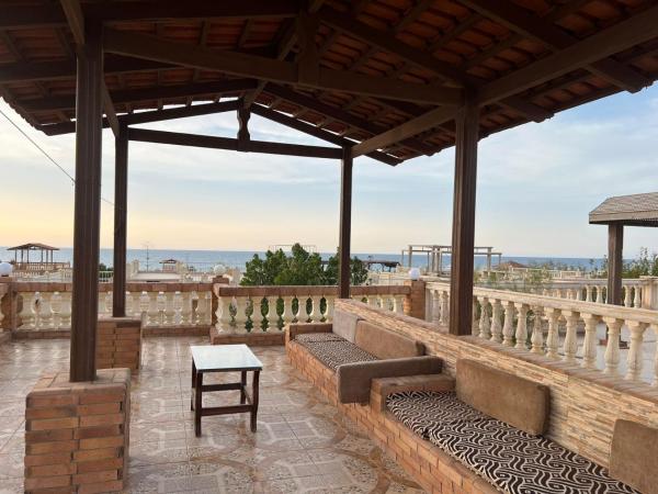 Villa With Private Garden And Roof 3rd Row From The Sea In Reveira Beach Village 59km - Egipto