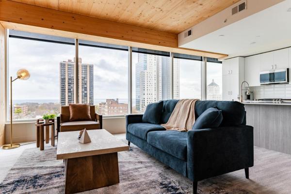 Landing Chic 3bd Game Room Gym - Milwaukee, WI