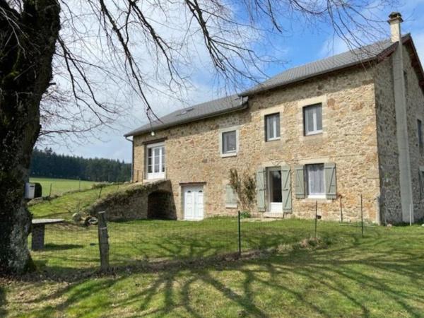 Grand Gîte Rénové 8 Pers En Haute-loire Calme Et Nature - Auvergne