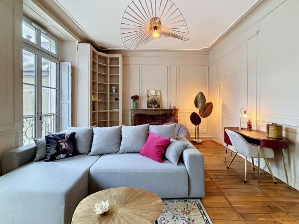 Le Bovary Studio De Charme Climatisé Avec Parking - Vendôme
