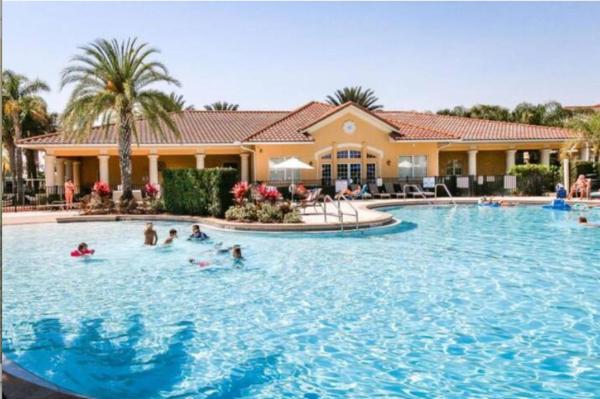 Oakwater Resort | Minutes To Disney & Pet Friendly - ESPN Wide World of Sports Complex