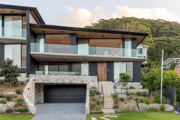 Casa Celeste, Grand Architectural Residence - Stanwell Park