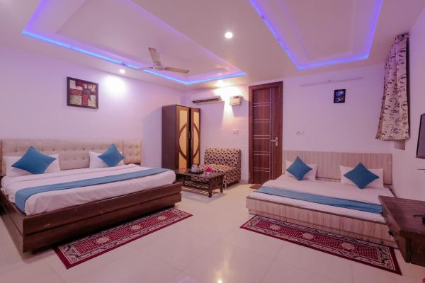 The Little Pink Homestay Near Taj Mahal - Rajasthan