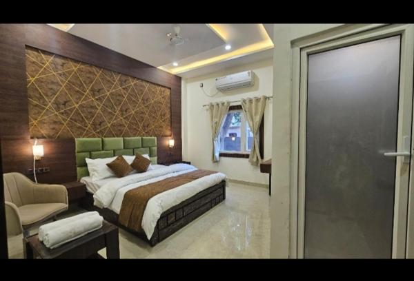 Triveni International Varanasi - Varanasi