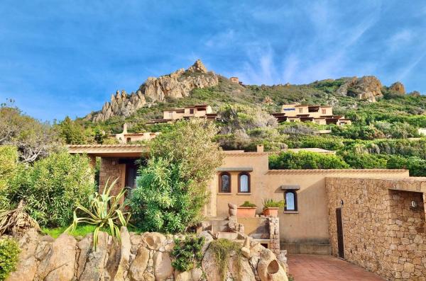 Villas 6 Beds With Common Swimming Pool In Costa Paradiso - Costa Paradiso