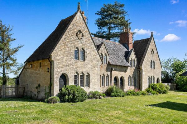 Alms House West Grade Ii Listed Garden & Patio - Tewkesbury