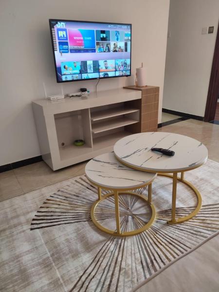 Kilimani Vacation Homes One And Half Bedroom With Two Separate Rooms 2 Minutes To Eateries And Shopping Mall - Nairobi
