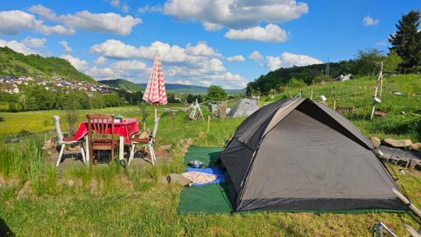 Naturcamping Igluzelt Mit Hund Im Privatgarten - Hessen