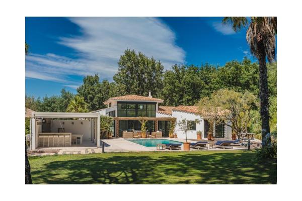 Villa Avec Piscine Chauffée, Proche Saint-tropez Et Plages - Gassin