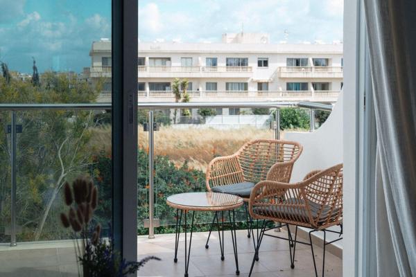 King's Beach Park Unit 2 - Elevated Coastal 1br - Paphos
