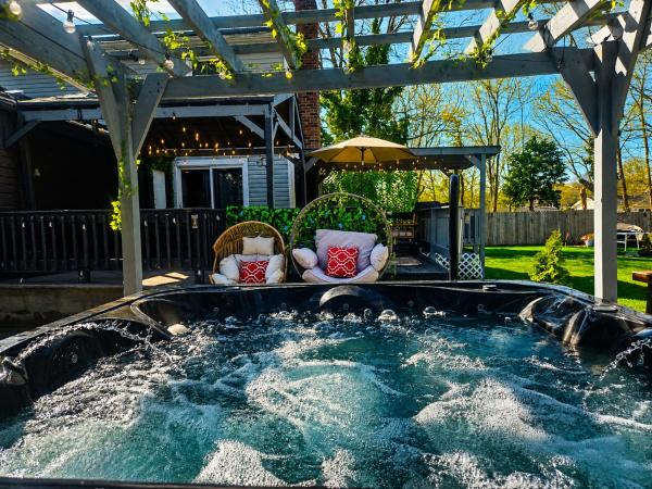 Paradise Citadel, Sauna, Htd Pool Hottub Golf Basketball - Long Island Game Farm Wildlife Park & Children's Zoo
