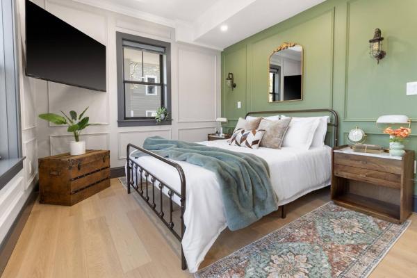 Bostonian 2br2bth / 8 Minutes To Boston - Waltham, MA