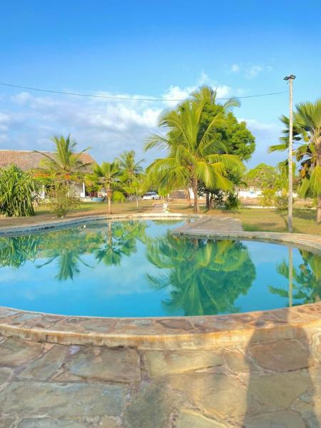 Peaceful Studio Cottage With Pool 11 Minutes Walk To Kongo River Sunset - Diani Beach