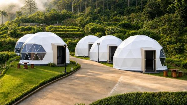 Casa De Monique Villas & Glamping Retreat - Cisarua