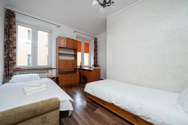 ŁóDź Spacious Apartment By Bookinghost - Łódź