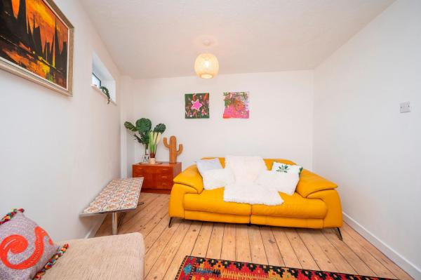 Bright & Modern New Cross Apartment Free Parking - Pass The Keys - Londres