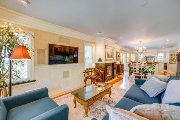 Charming Sonoma Wine Country Home Base W/ Extras - Cloverdale, CA