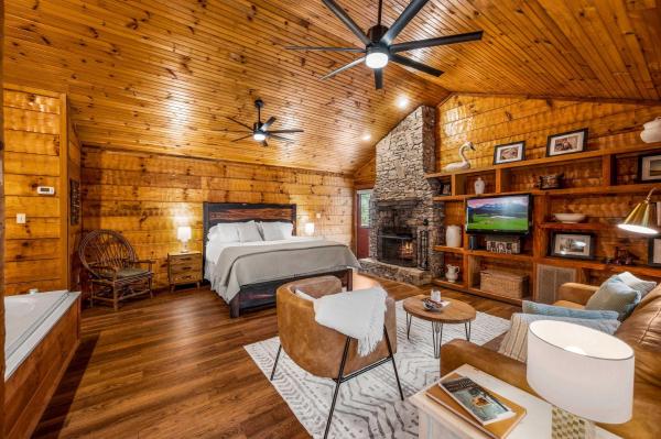 Modern, Renovated Cabin With Garage And Lvl-2 Ev Power - Townsend, TN