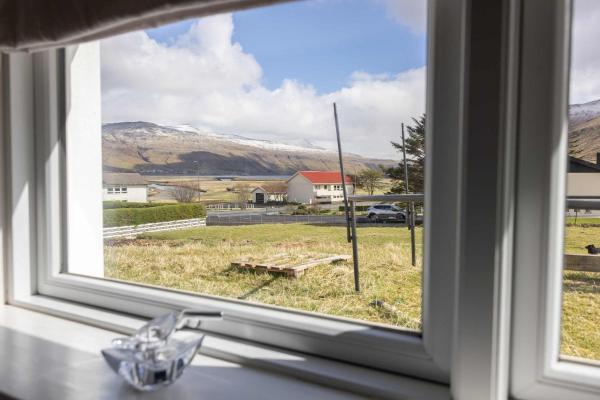 Relaxed Stay With Fjord Views In Hvalvik - Faroe Islands