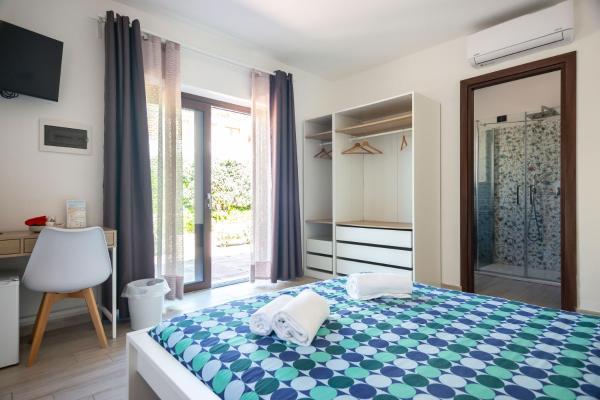 Zenia Rooms - San Teodoro