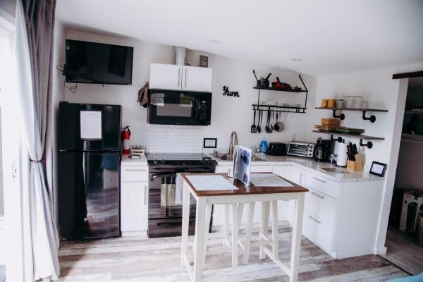 Forest & Vine Cottage In Templeton - Paso Robles, CA