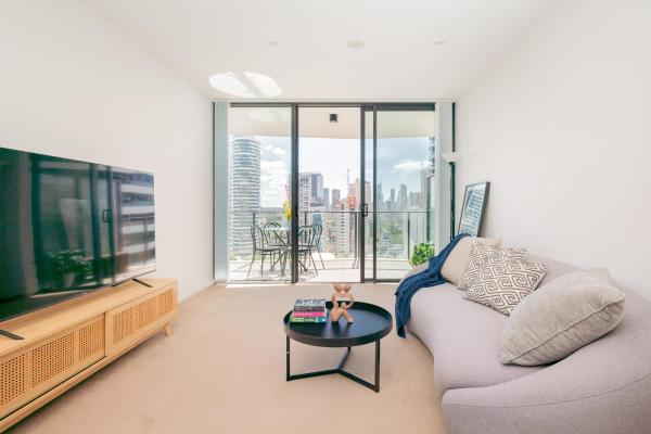 Modern Broadbeach 2br Apartment - Pet Friendly - Broadbeach