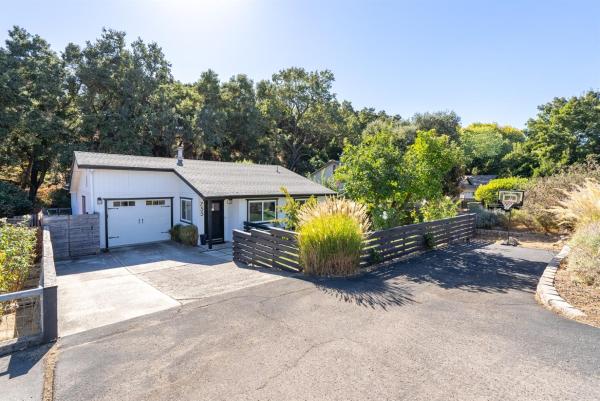 Templeton Creekside Cottage - Atascadero, CA