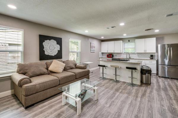 Pet-friendly Home Near Dallas W/ Private Backyard - Mesquite, TX