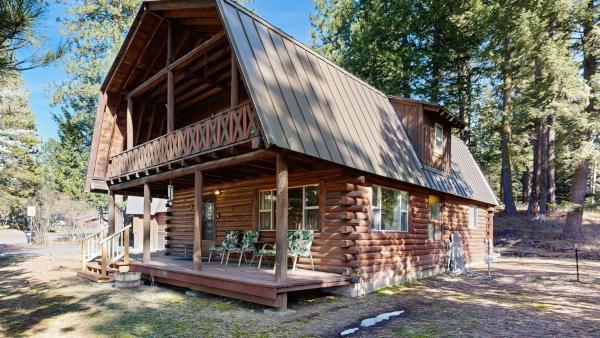 Spacious Mccall Retreat Foosball & Deck - McCall, ID