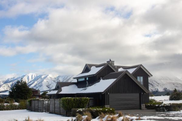 Yuki's Chalet - Terrace Downs - West Coast
