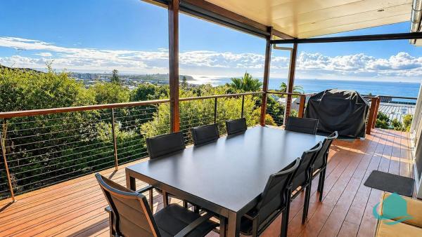 Caves Cottage - Gorgeous 180 Degree Ocean Views - Newcastle