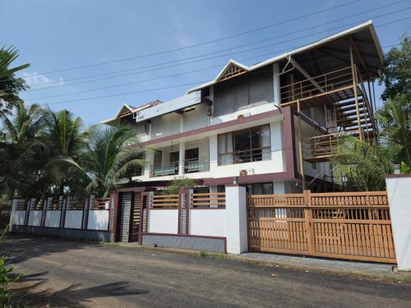 Captains Cabin, Alleppey- A Premium Backwater Mansion - Kerala