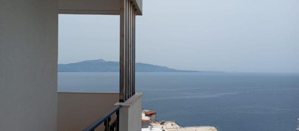 Sea View Eye Of Saranda Apartment - Saranda