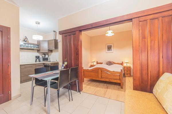 Besenyei Apartman - Sárvár