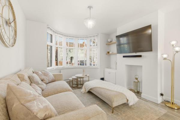 Stylish Home, 1gb Wifi, Parking - Rugby