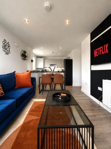 Luxury & Stylish Bedford Apartment, Sleeps 5, Free Parking, 2 Bath, 4 Separate Beds And Close To M1 - Campton