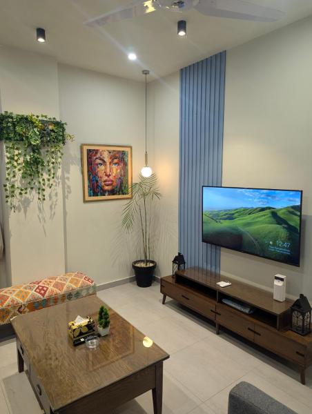 Serenity Suites Skypark One Luxury 2br Apartment Gulberg Greens Islamabad - Pakistan