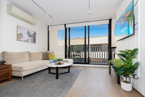 Palmerston Crescent Apartment - South Melbourne - St Kilda