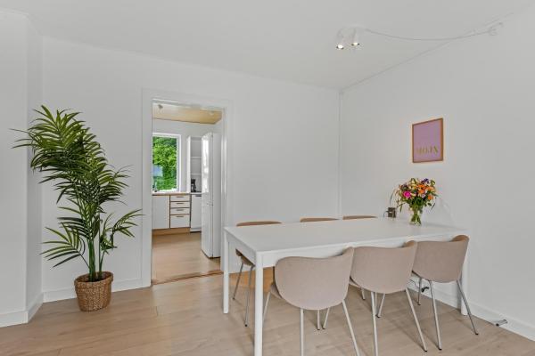 Bright And Spacious 3 Bedroom With Balcony Close To The City - Denmark