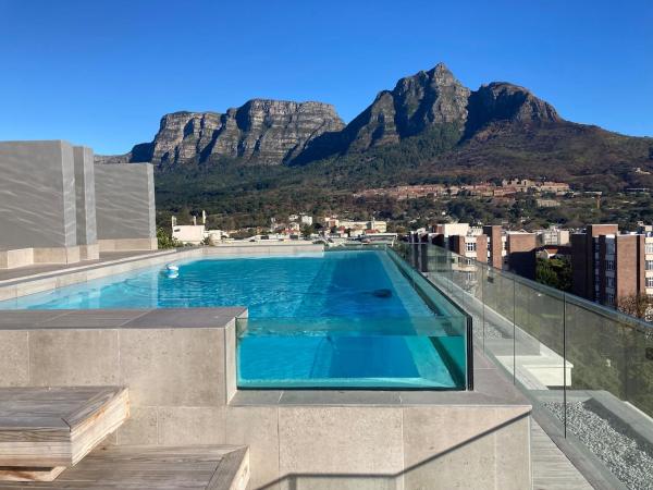 3 Bedroom, Modern, Secure, Views And Parking - Cape Town