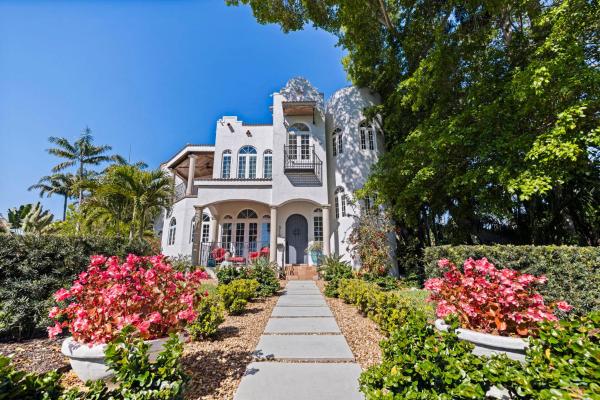 Sakoon Bayside Retreat With Pool & Paddleboards - Sawgrass Lake, FL