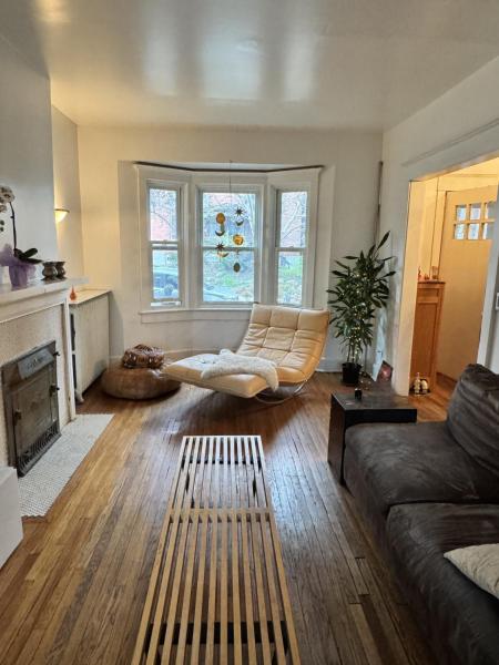 Toronto Roncesvalles Gem Short-term Rental 3 Bedroom Home Sleeps 5 - Lakeshore