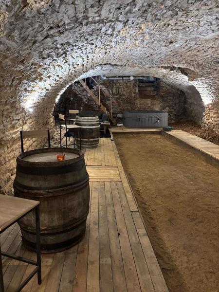 La Cave Des Merveilles - Mâcon