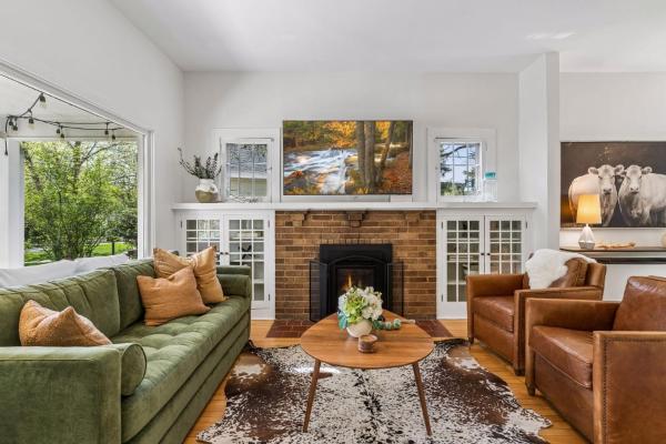 Linden Hills 4bd 2ba Family Home - Minneapolis, MN