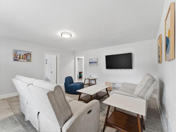 Clearwater Charm First Floor #1 - Dunedin, FL