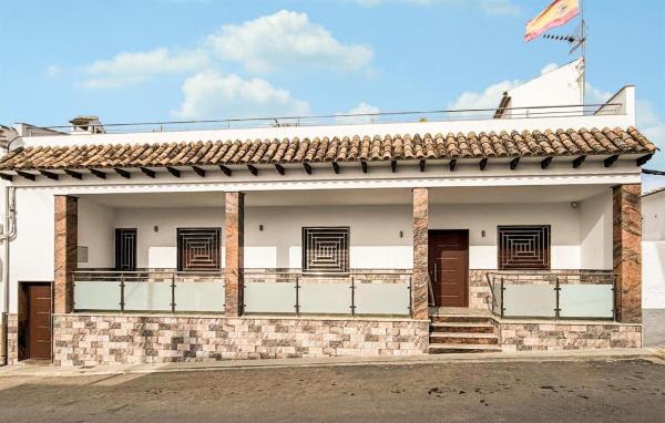 Amazing Home In La Celada With Private Swimming Pool, Can Be Inside Or Outside - Iznájar