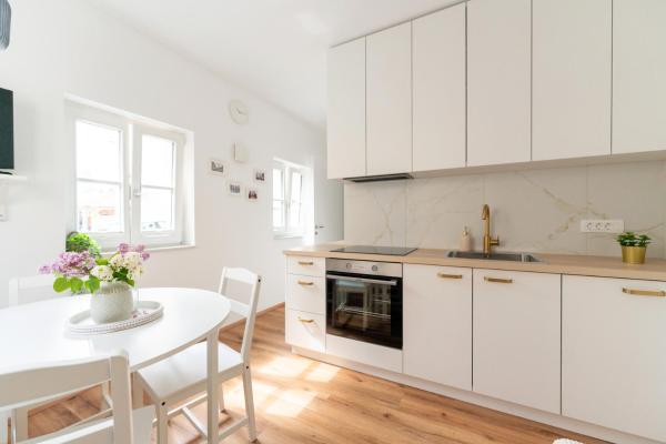 Apartment Na Trgu - Ribnica Market - Podgora