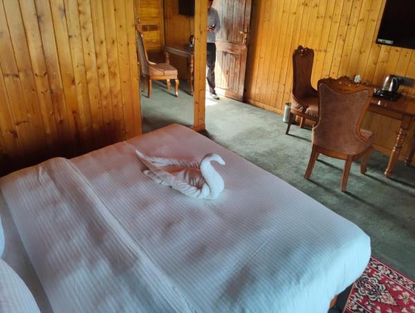 Thorn Kitchen & Hideaway - Hoshiarpur