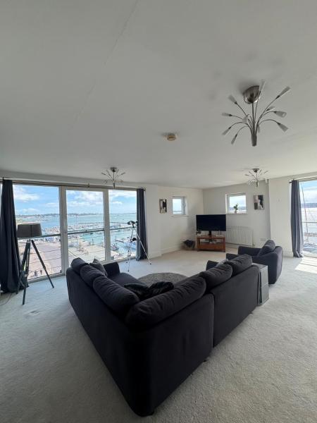 The Lookout-2br Apartment On Poole Quay Waterfront - Poole